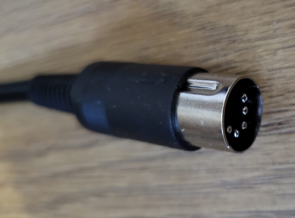 AT2XTKB PC AT PS/2 keyboard to XT 5 Pin DIN adapter - Retro Electronics